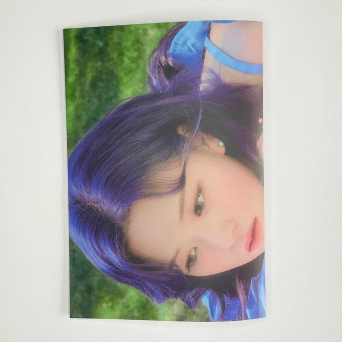 Twice - Folded Poster 'Jeongyeon' (Between 1&2) :: Álbum Store